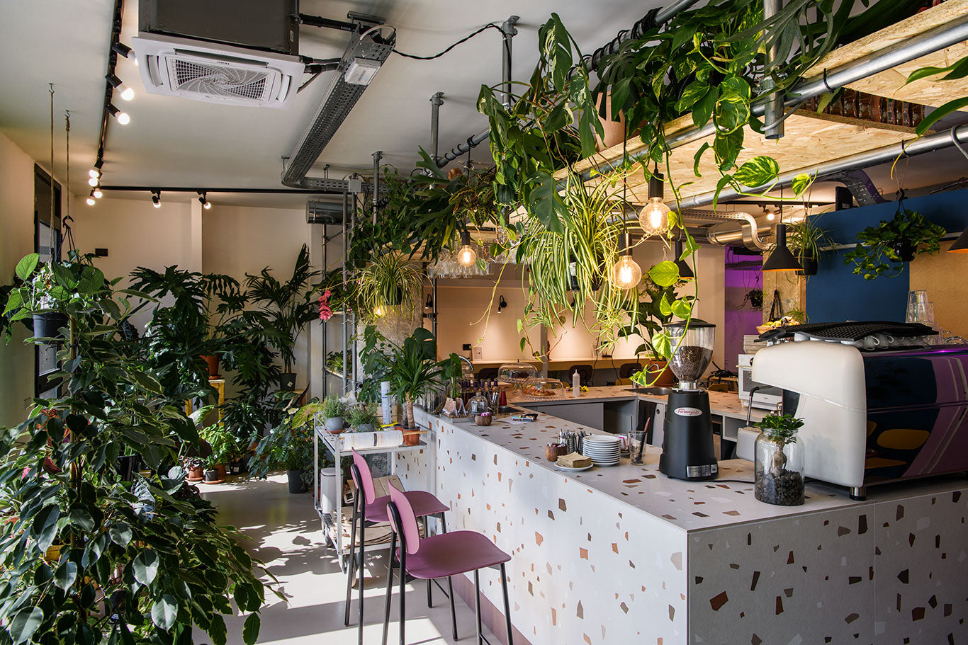 Flora and Labora – Flora et Labora